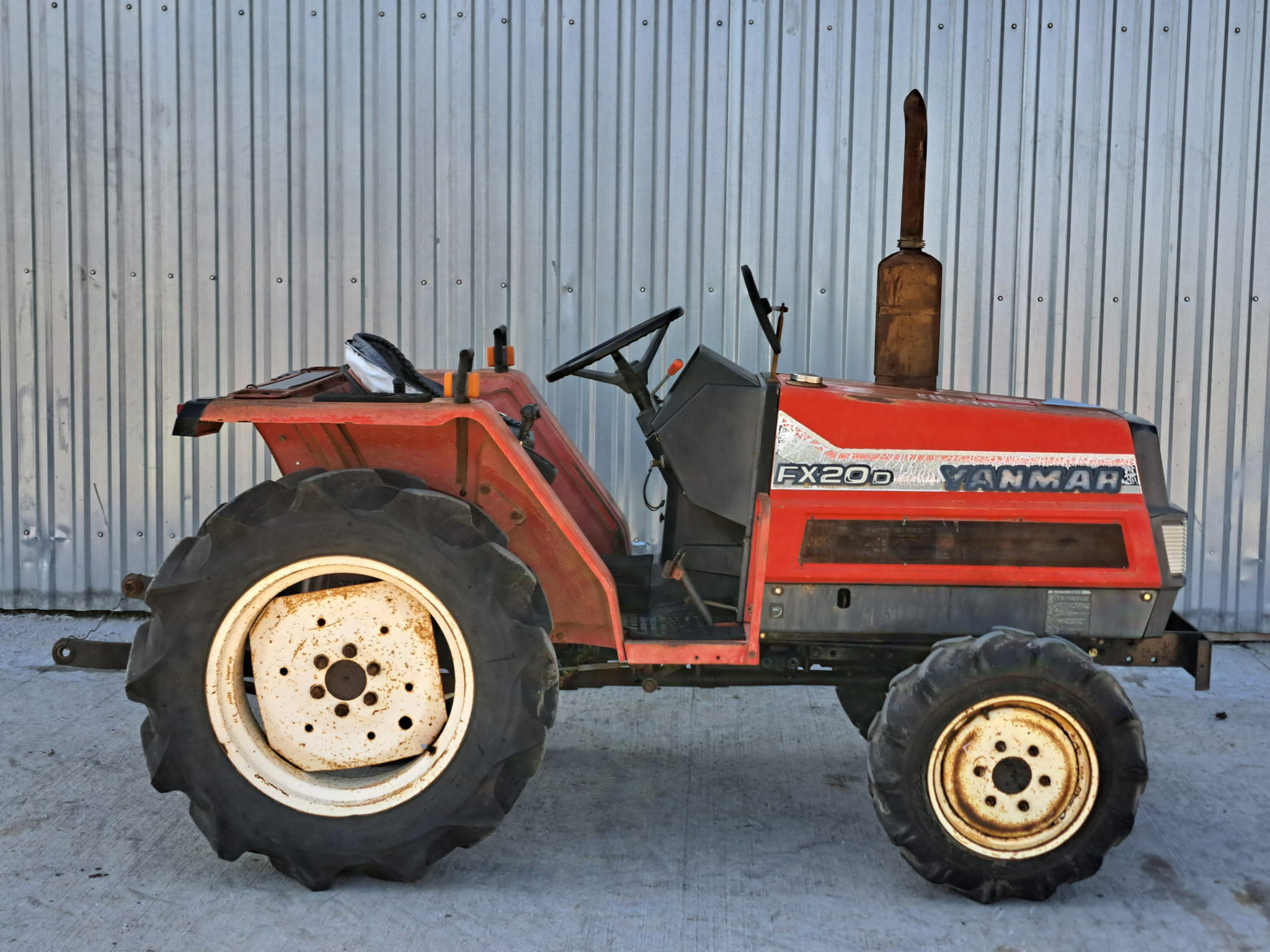 Traktorek Yanmar FX20D 4x4 diesel 20 KM | traktorki.com